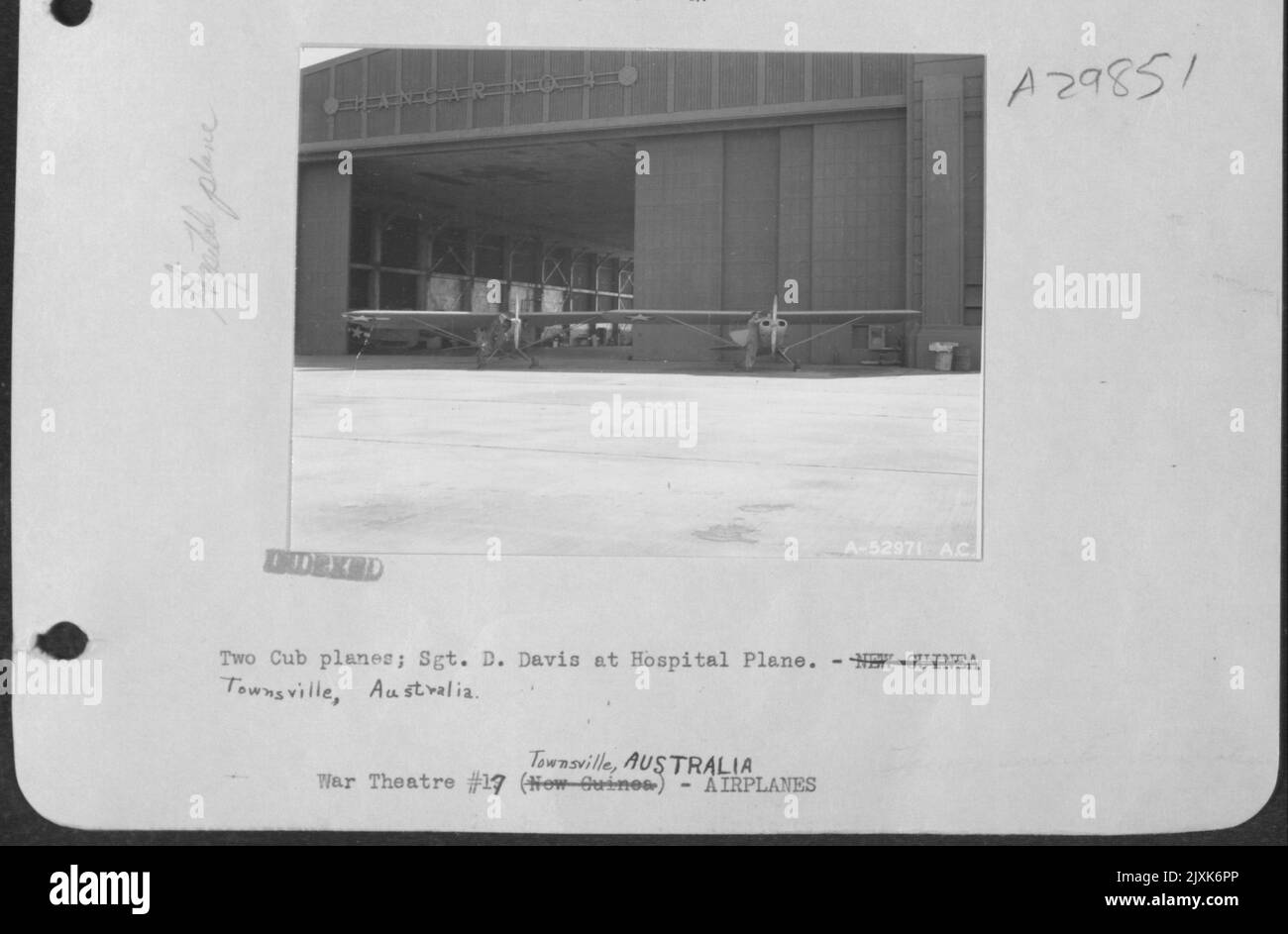 Rescue planes Black and White Stock Photos & Images - Alamy