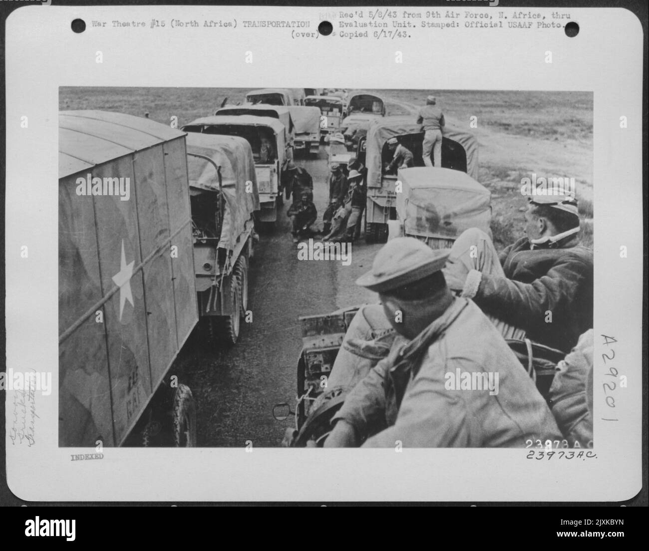 Convoy stops hi-res stock photography and images - Alamy