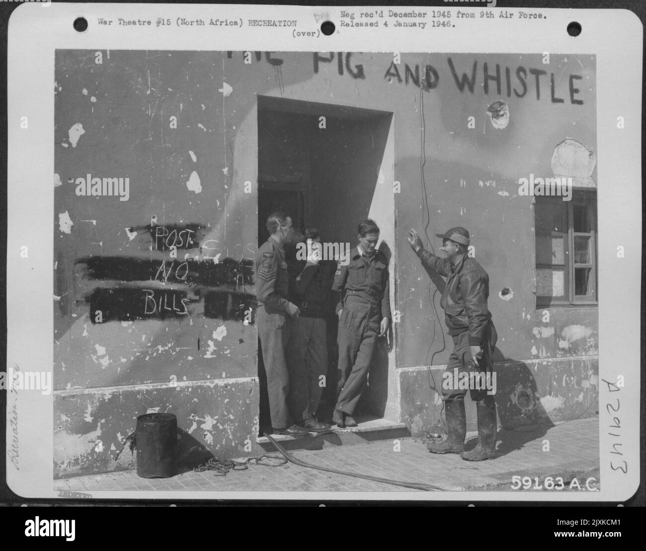 Chat cooperation Black and White Stock Photos & Images - Alamy