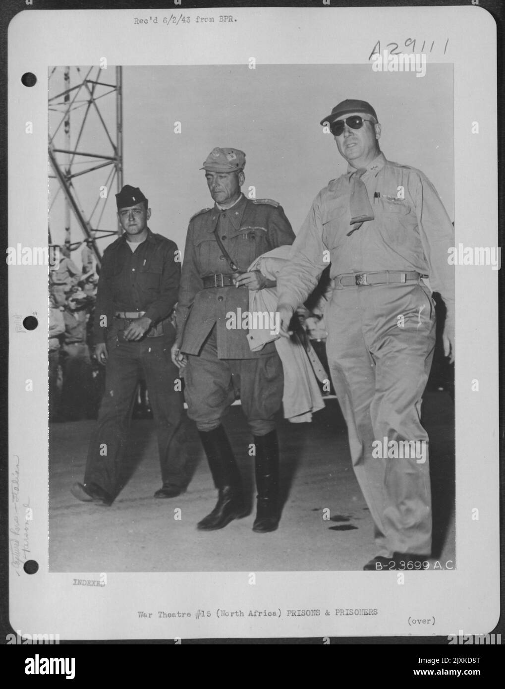 Gen. Apporte, center, an Italian General fighting with the Afrika Korps ...