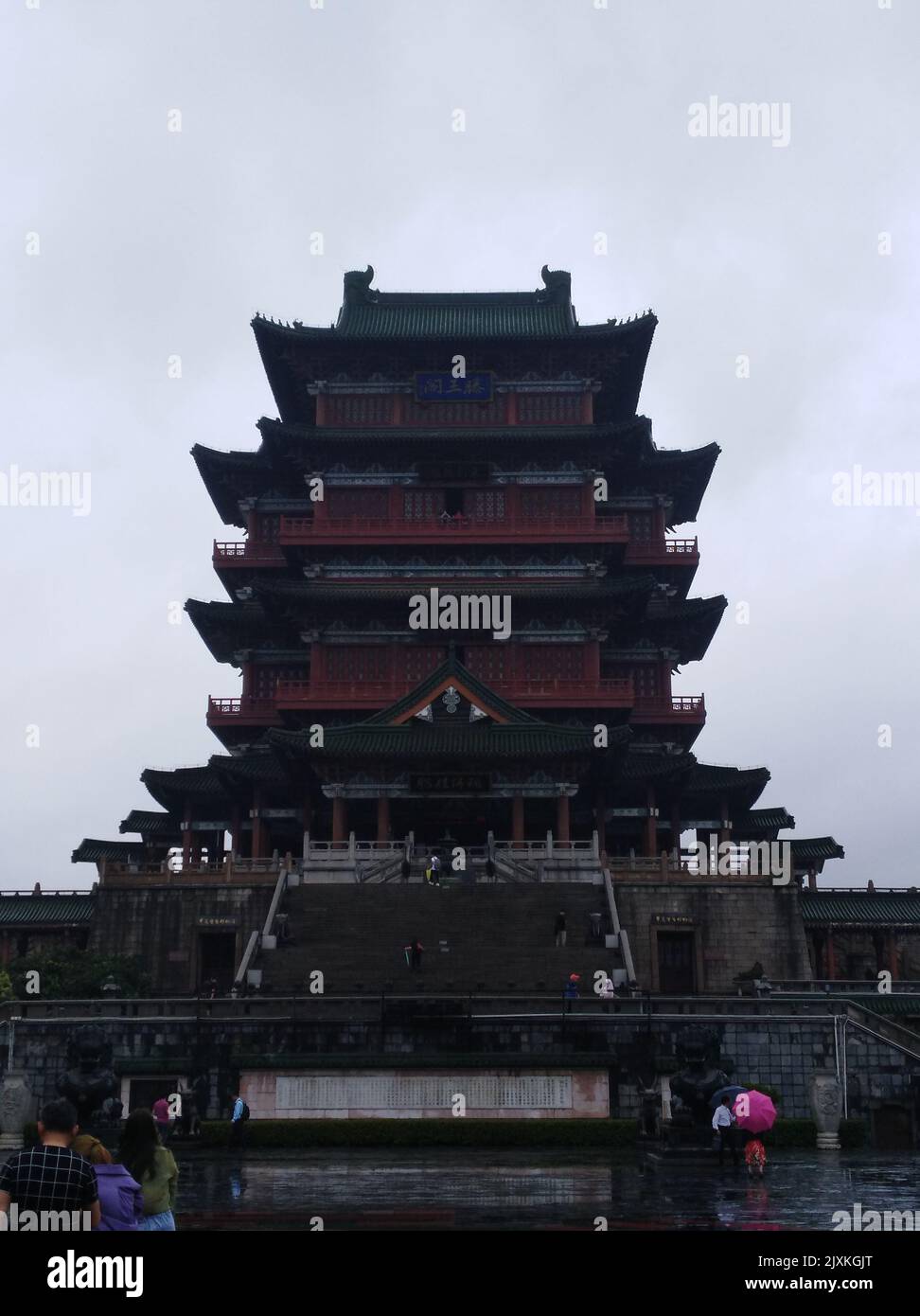 The famous ancient buildings in China have a history of thousands of ...