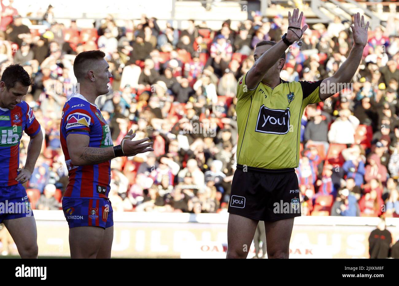 Referee Ben Cummins sends Daniel Levi of the Knights during the Round ...