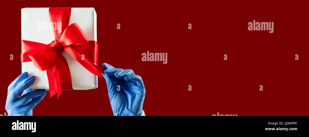 christmas pandemic covid-19 protection gift Stock Photo - Alamy