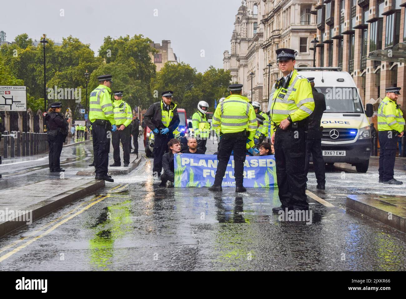 September 7, 2022, London, England, United Kingdom: Police prepare to ...