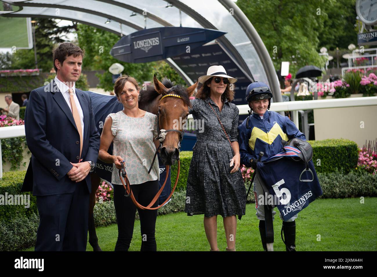 Emily rothschild hi-res stock photography and images - Alamy