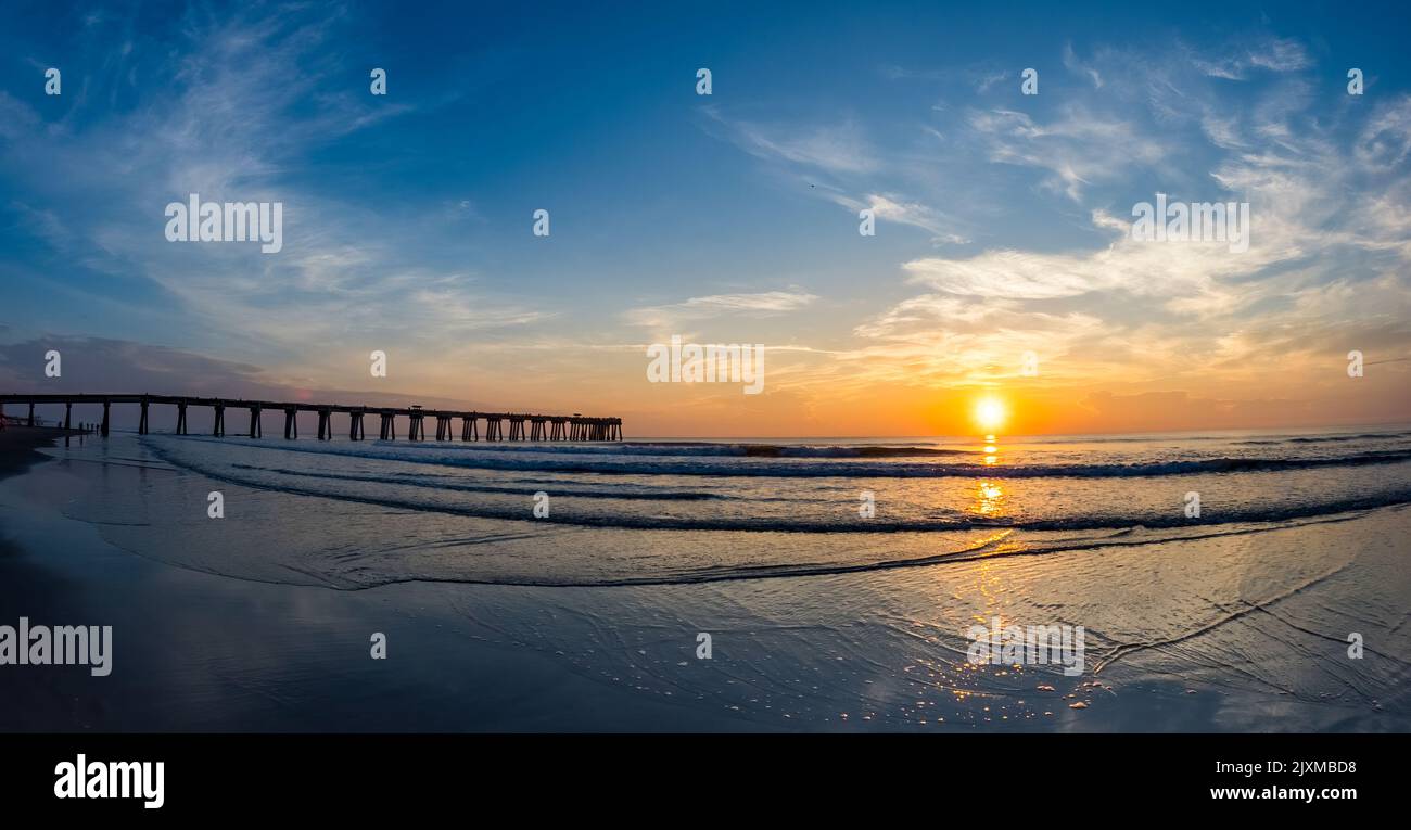 Atlantic sunrise hi-res stock photography and images - Alamy
