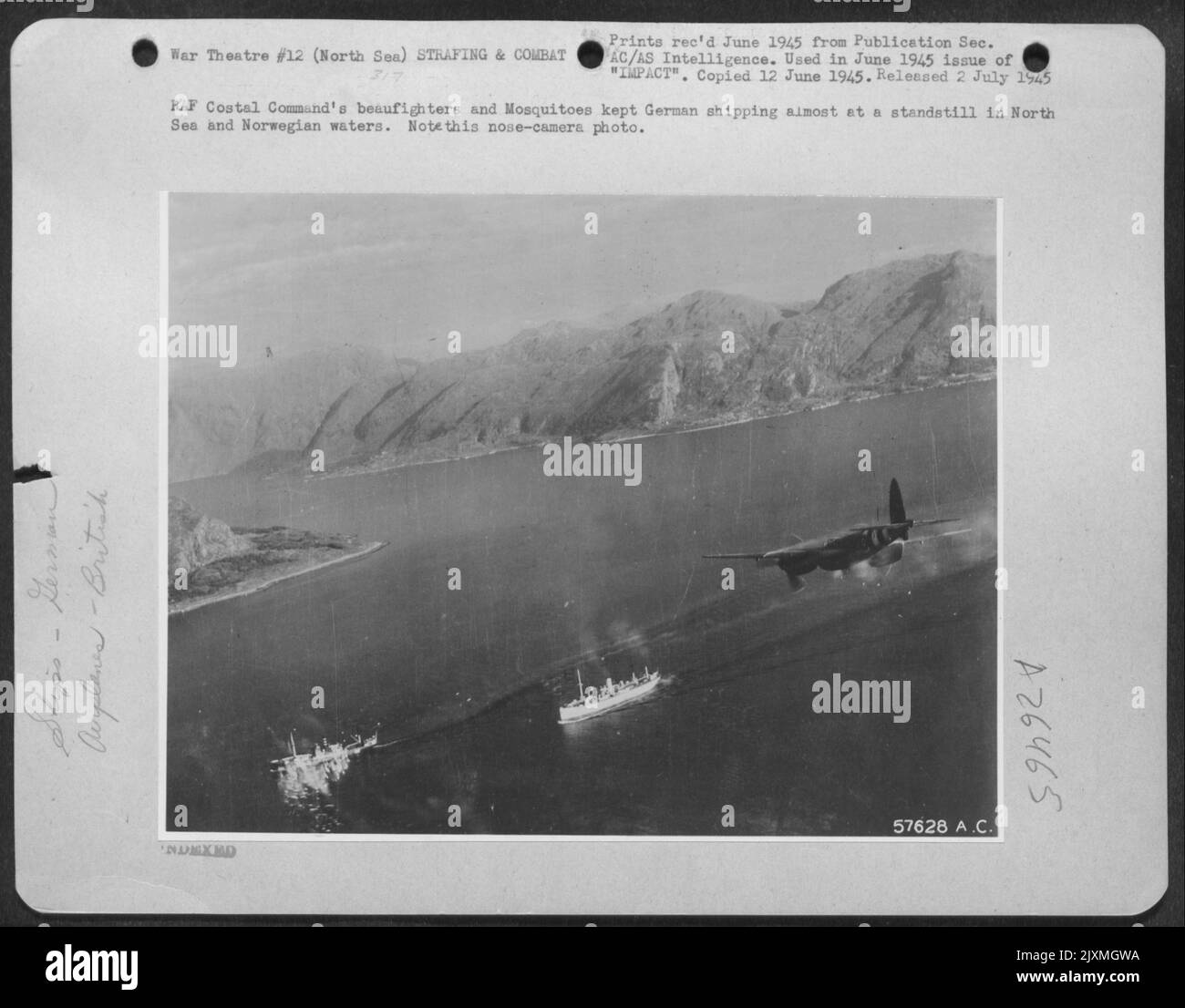 World war sea camera Black and White Stock Photos & Images - Alamy