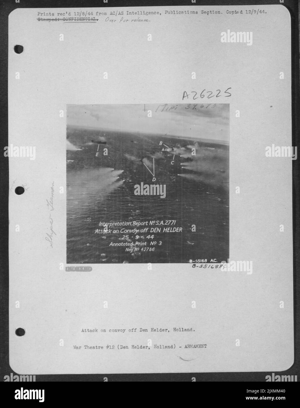 Support convoy Black and White Stock Photos & Images - Alamy
