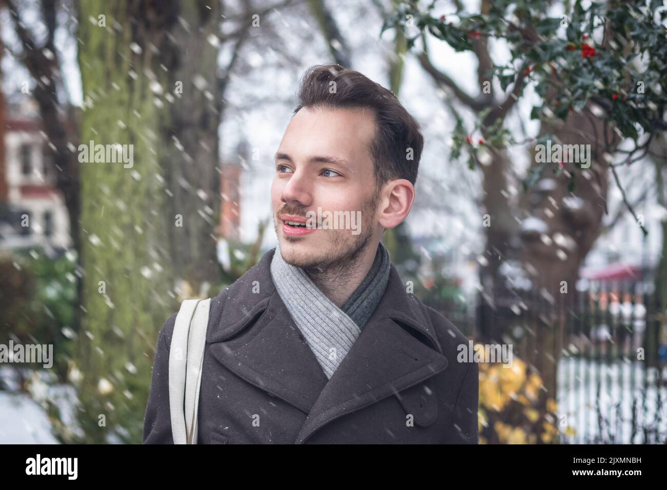 Suave man hi-res stock photography and images - Alamy