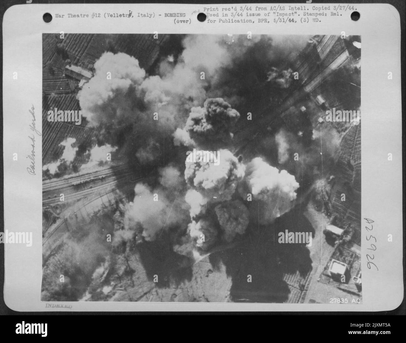 48 strong Black and White Stock Photos & Images - Alamy