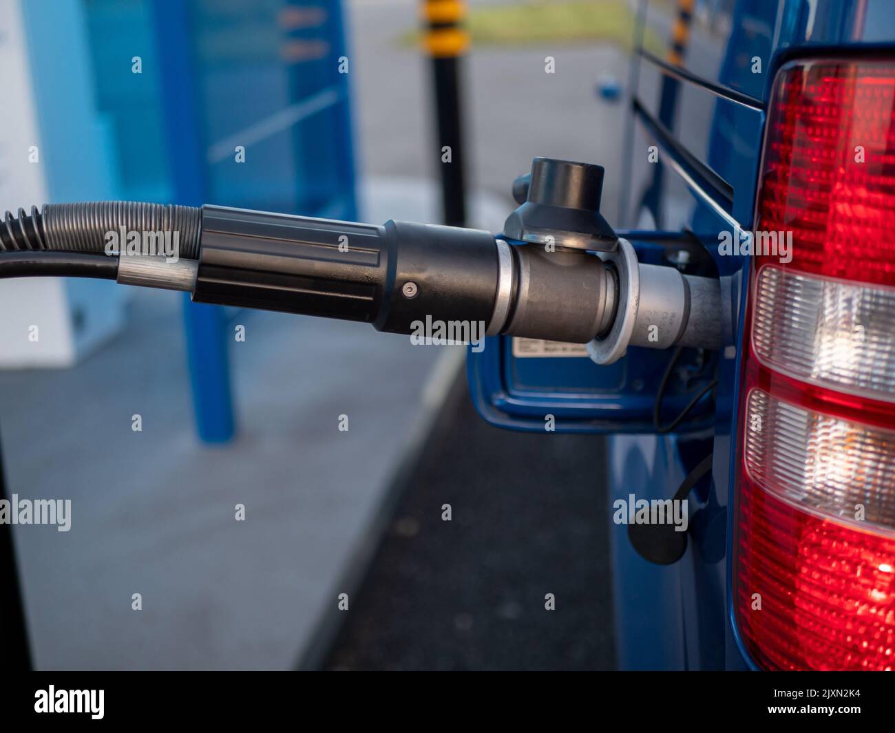 Cng gas filling tank hi-res stock photography and images - Alamy