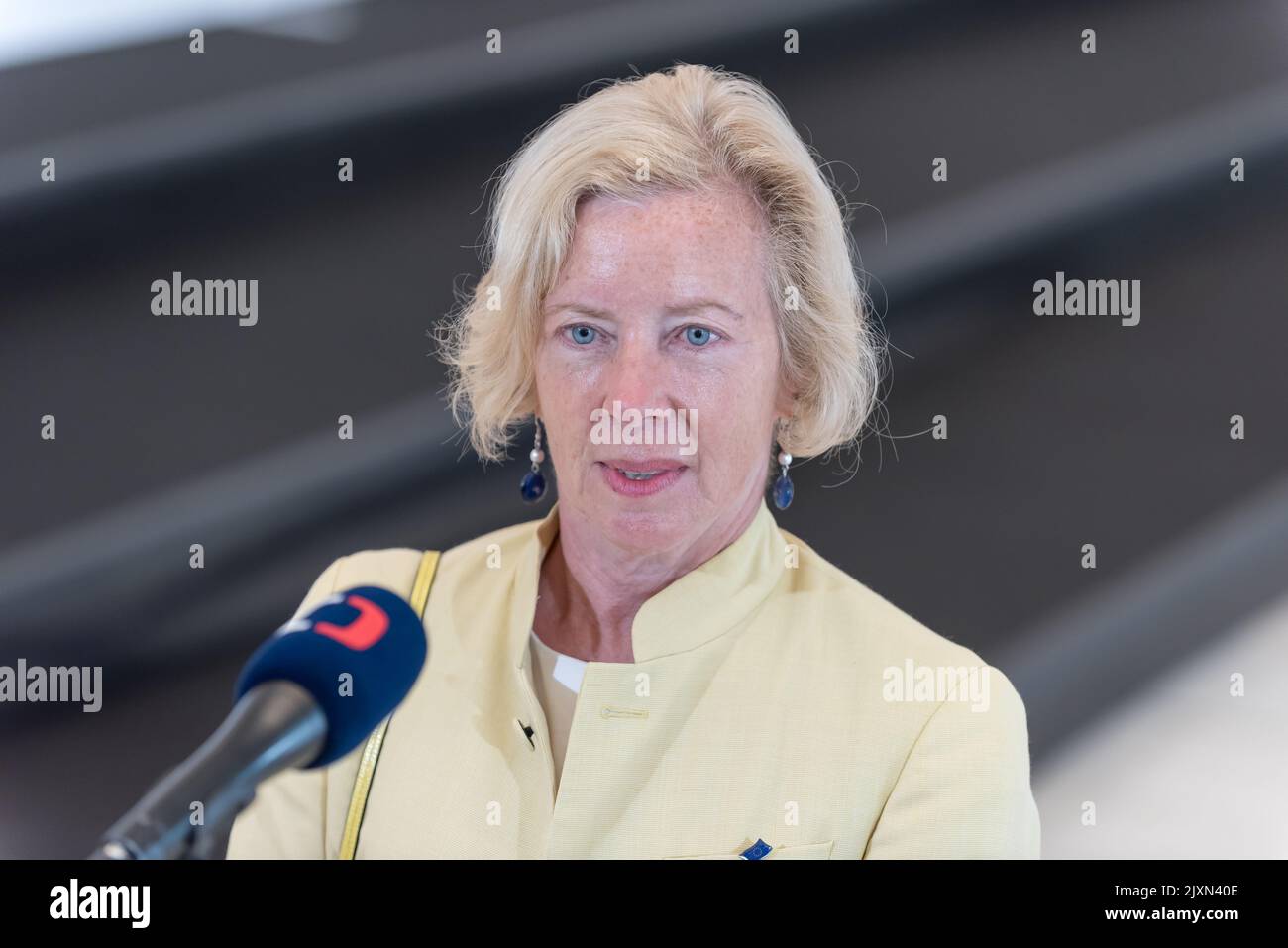 Emer cooke hi-res stock photography and images - Alamy