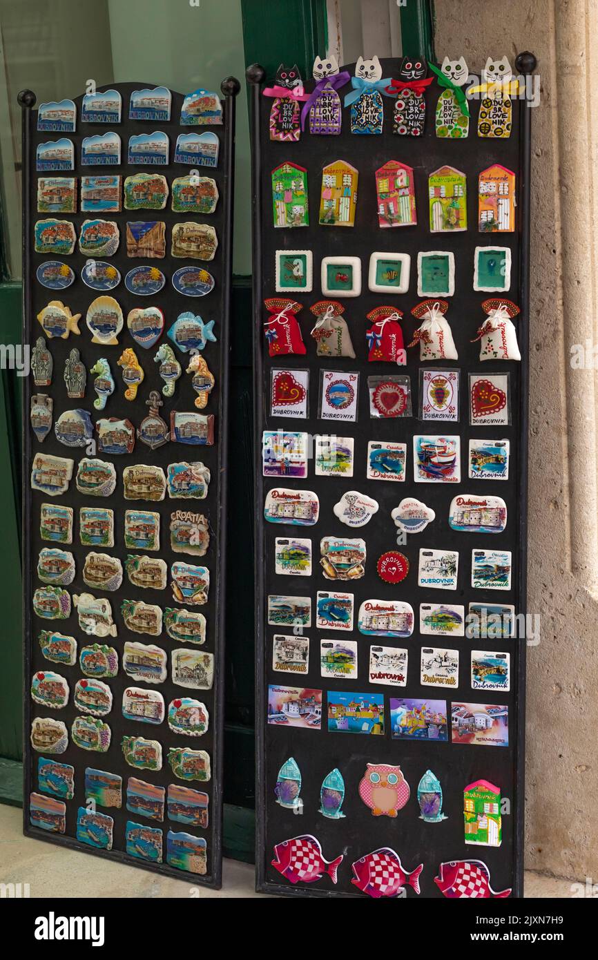 Fridge door with magnets hi-res stock photography and images - Alamy