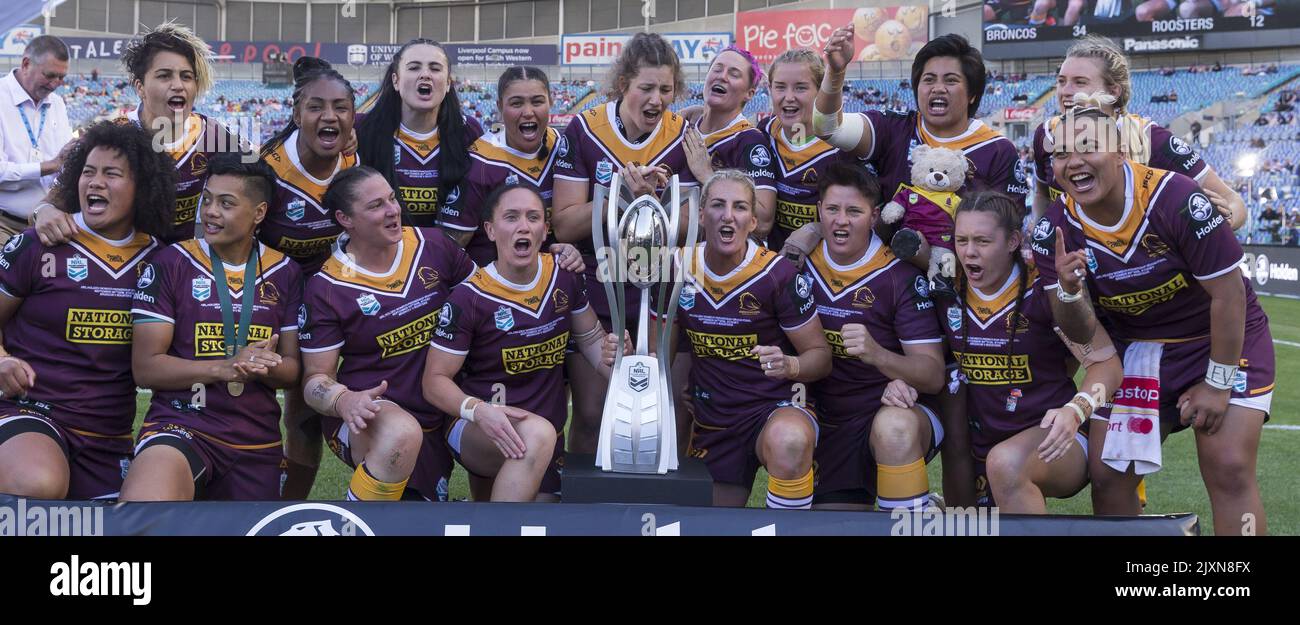 Brisbane Broncos pose for team photo after the NRL Women's Premiership ...