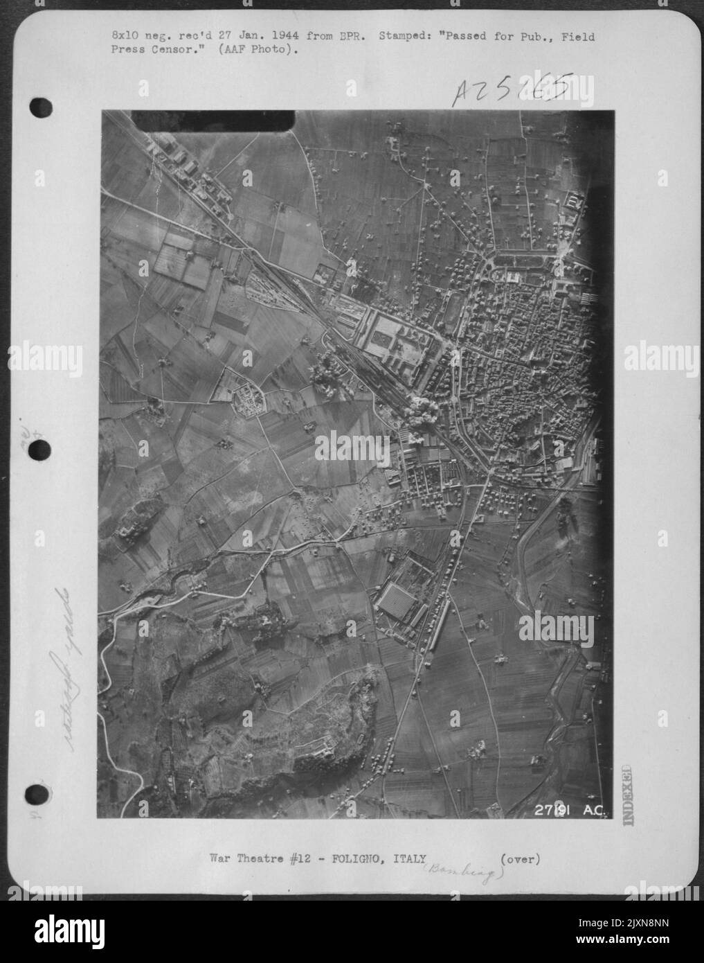 Dust yards Black and White Stock Photos & Images - Alamy