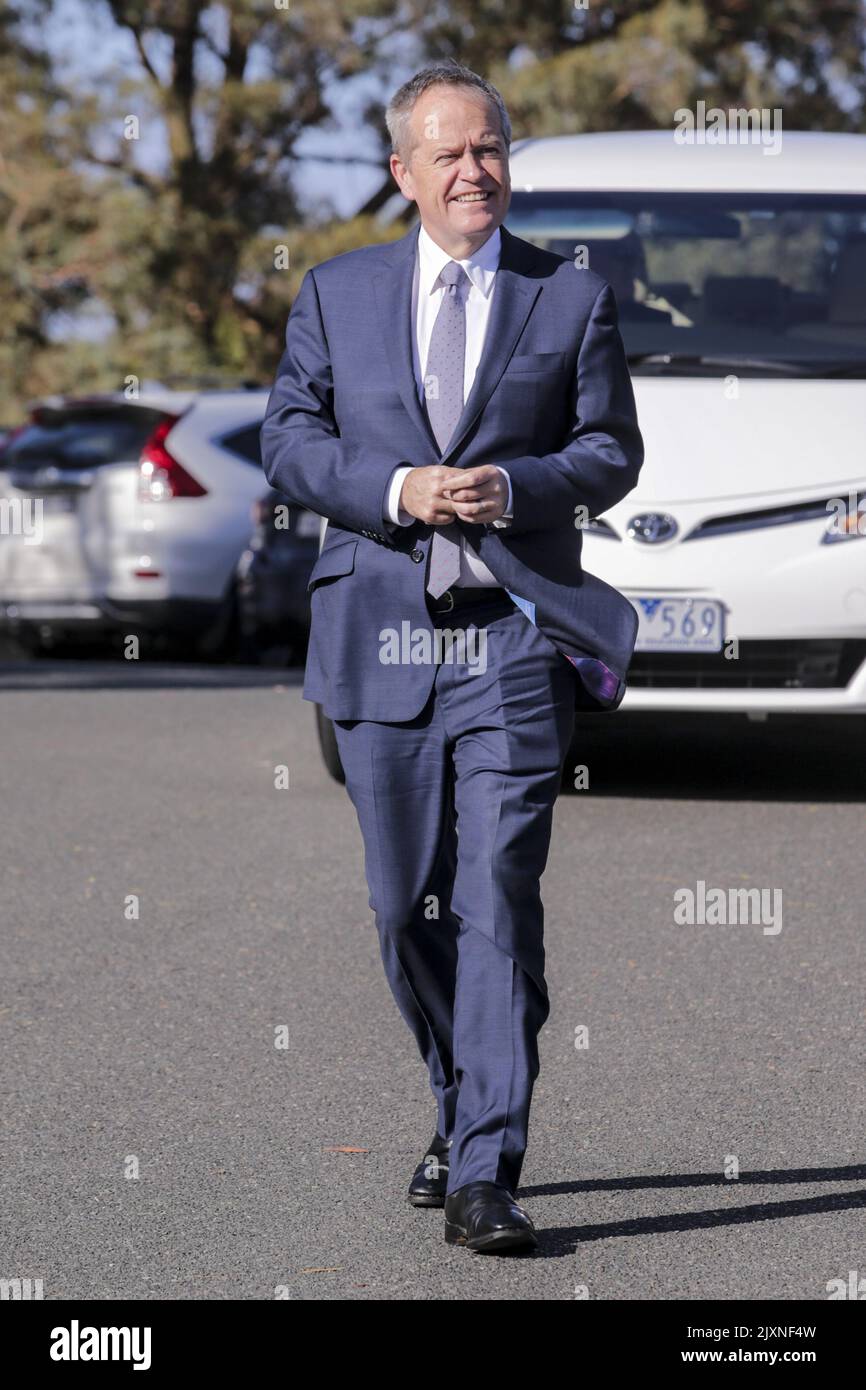 Opposition leader Bill Shorten arrives at the Croydon Hills Primary ...