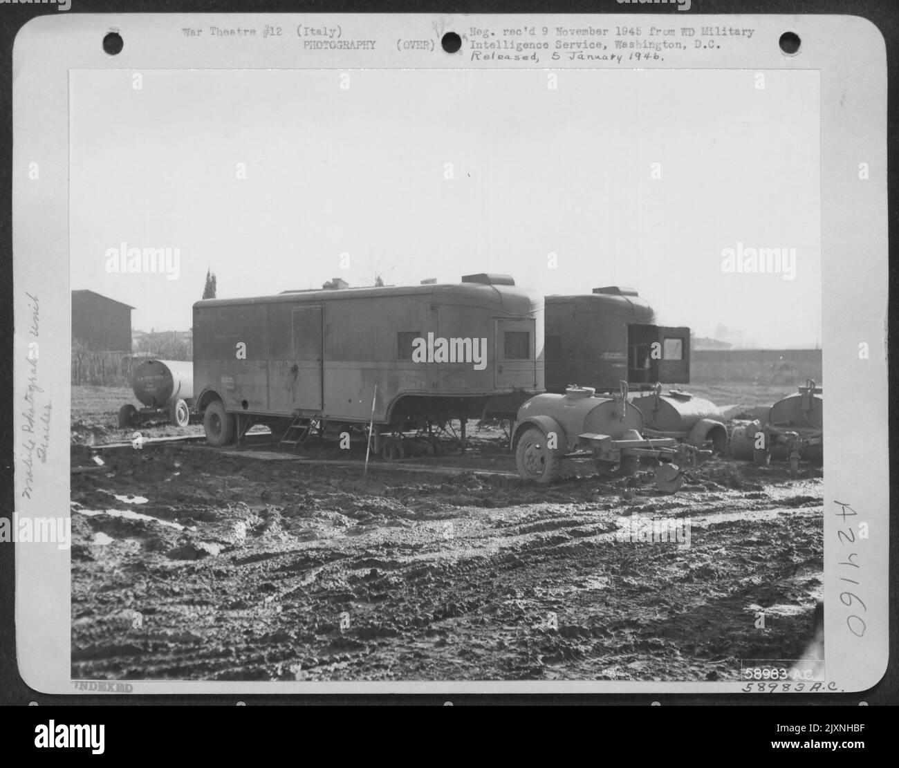 Mobile military unit hi-res stock photography and images - Alamy