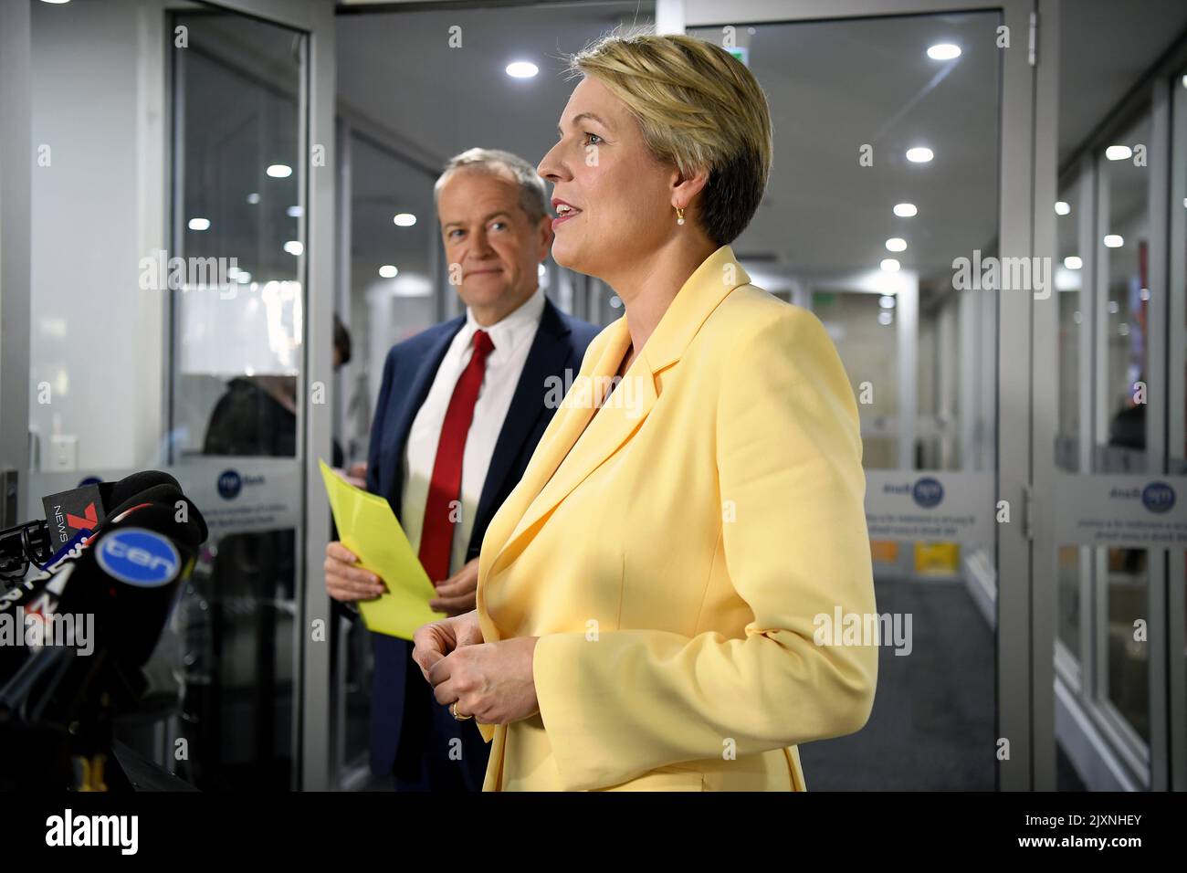 Leader of the Opposition Bill Shorten (left) and Deputy Leader of the ...