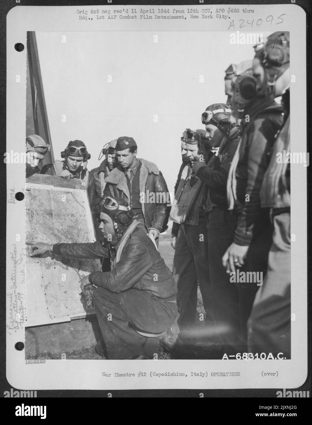 Lt. J.W. Wainwright Of Birmingham, Alabama (Kneeling) Tells Captain ...