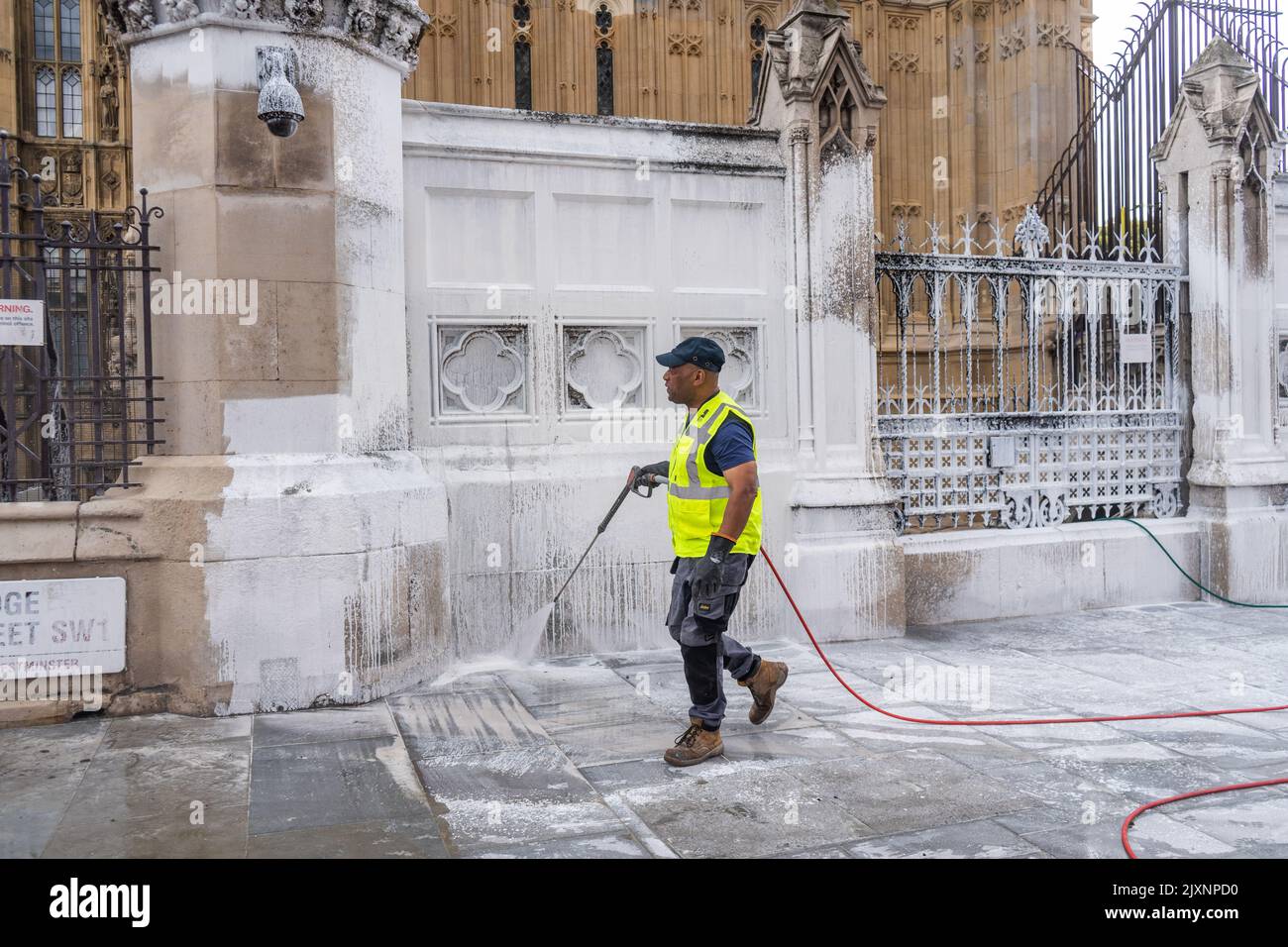 London UK. 7 September 2022. Westminster council workers clean up the ...