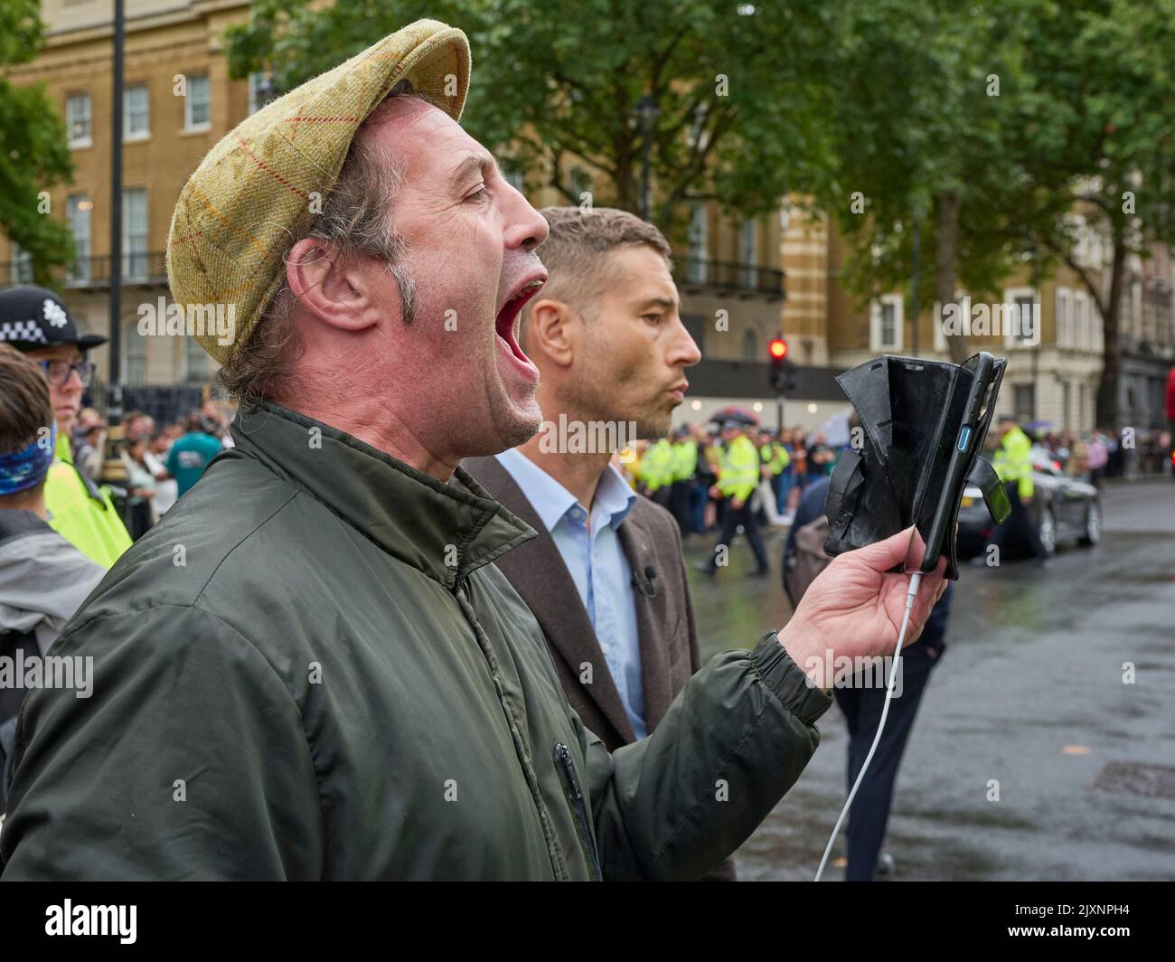 Loud protest on arrival of prime minister liz truss to hi-res stock ...
