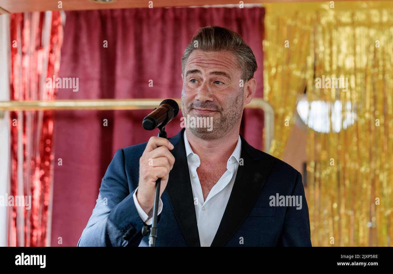 Hamburg, Germany. 07th Sep, 2022. Singer and entertainer Sasha sings at ...