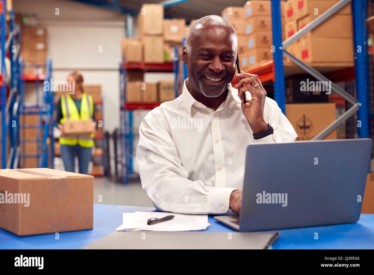 Male team leader hi-res stock photography and images - Alamy