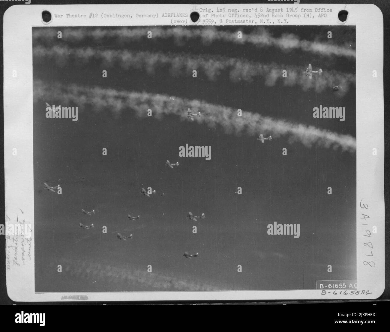 With A Background Of Feathery Vapor Trails Boeing B-17 Flying ...