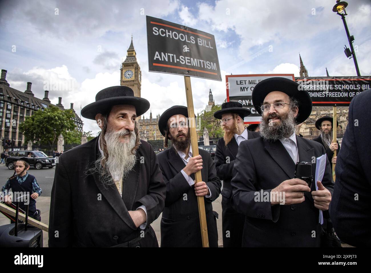 Jewish schools london hi-res stock photography and images - Alamy