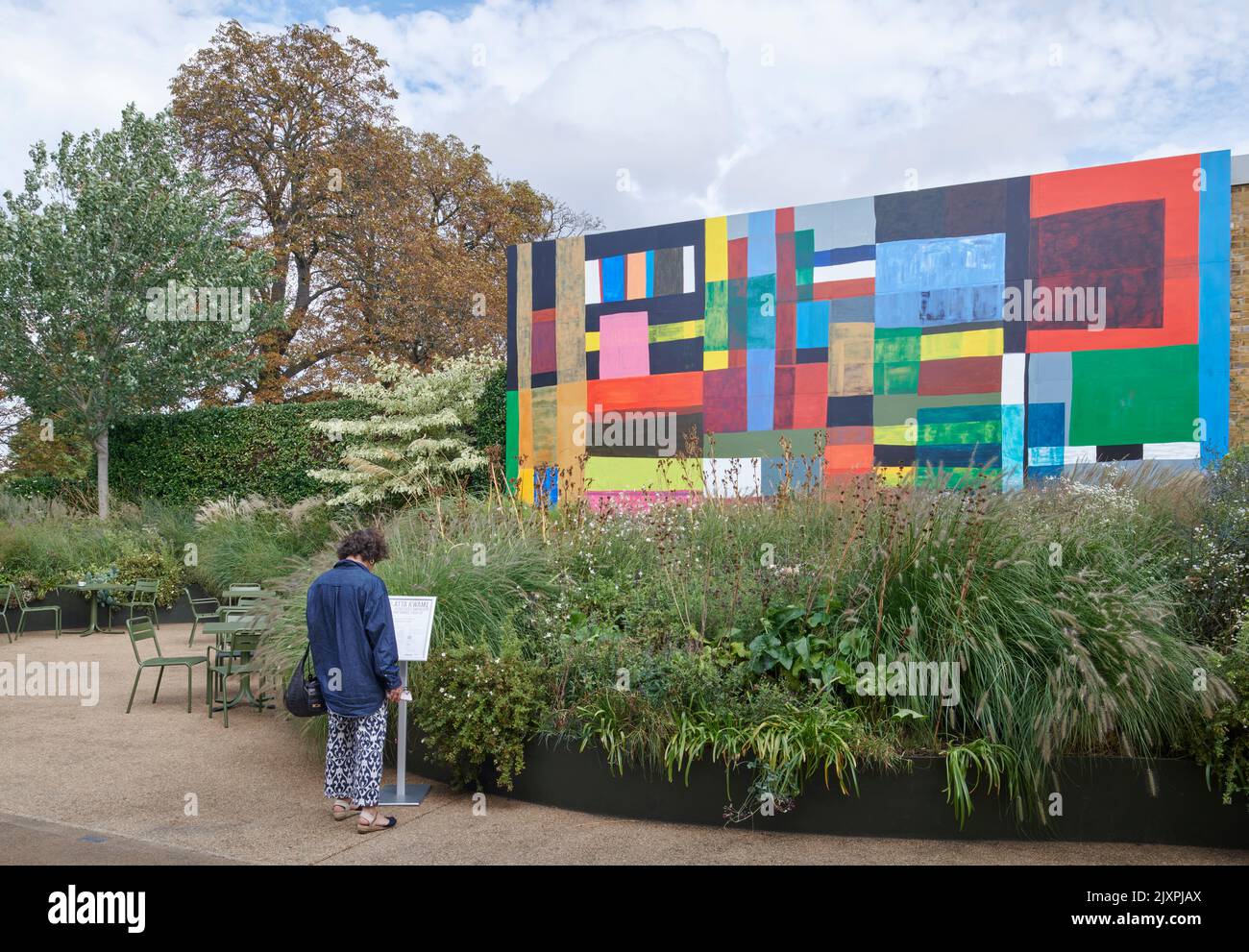 Atta Kwami Maria Lassing Prize Mural, DzidzƆ kple amenuveve (Joy and ...