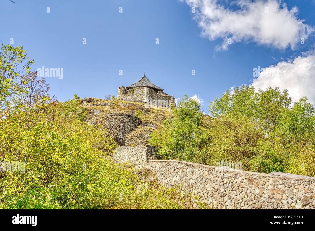 Fuzer castle hungary hi-res stock photography and images - Alamy