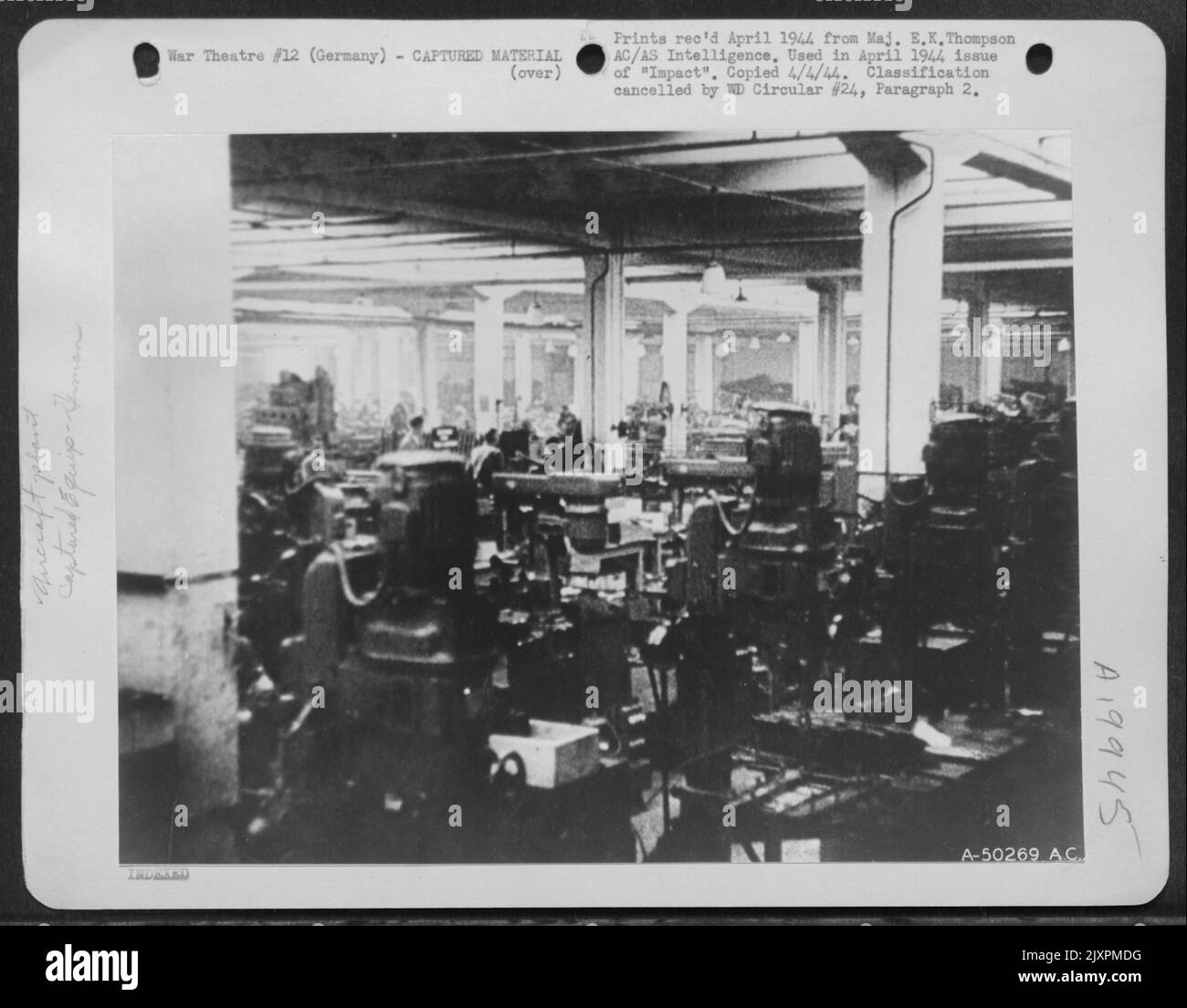 European factory world war Black and White Stock Photos & Images - Alamy