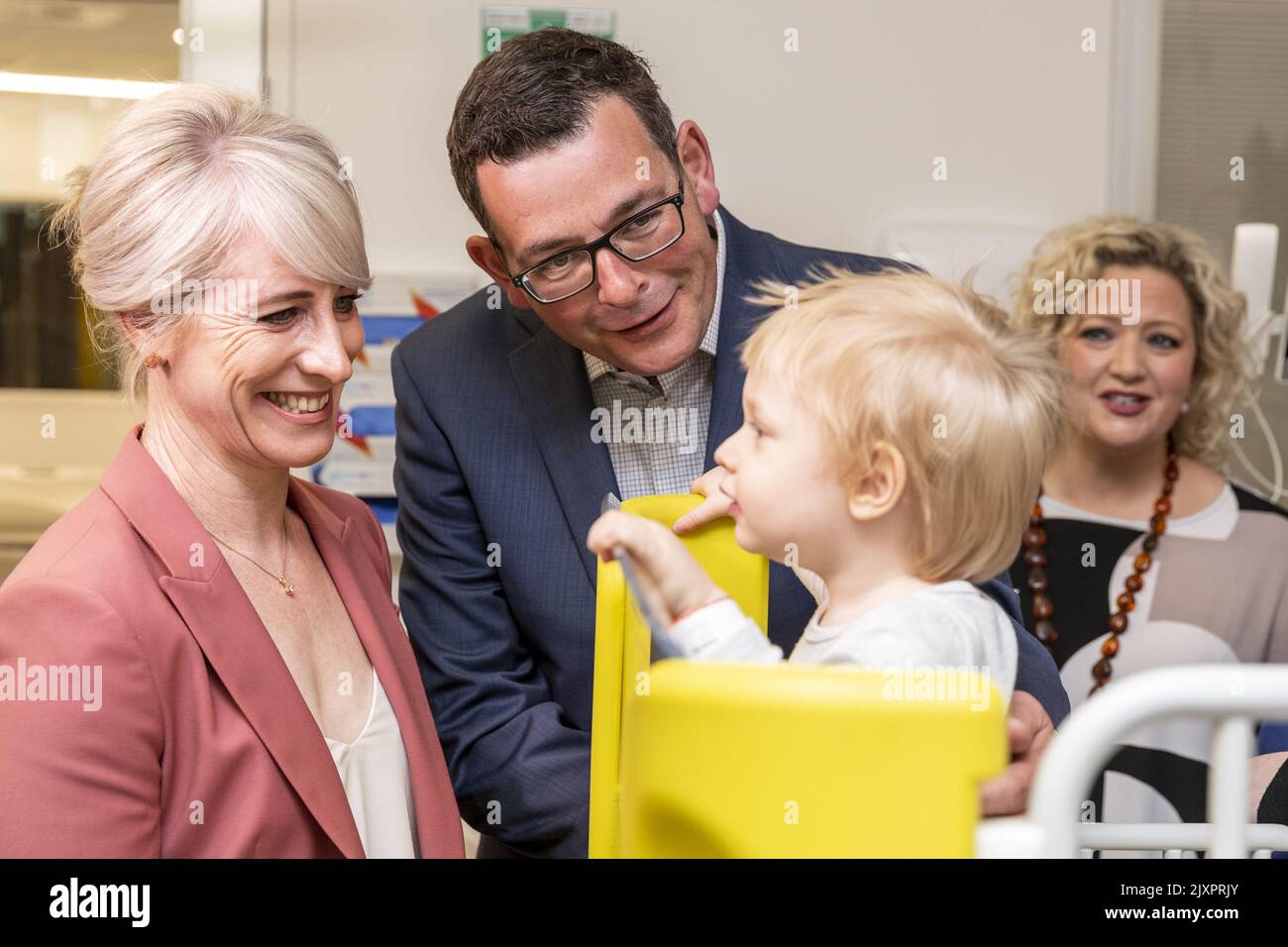 Premier Daniel Andrews and wife Catherine Andrews meet Cody Davis at ...