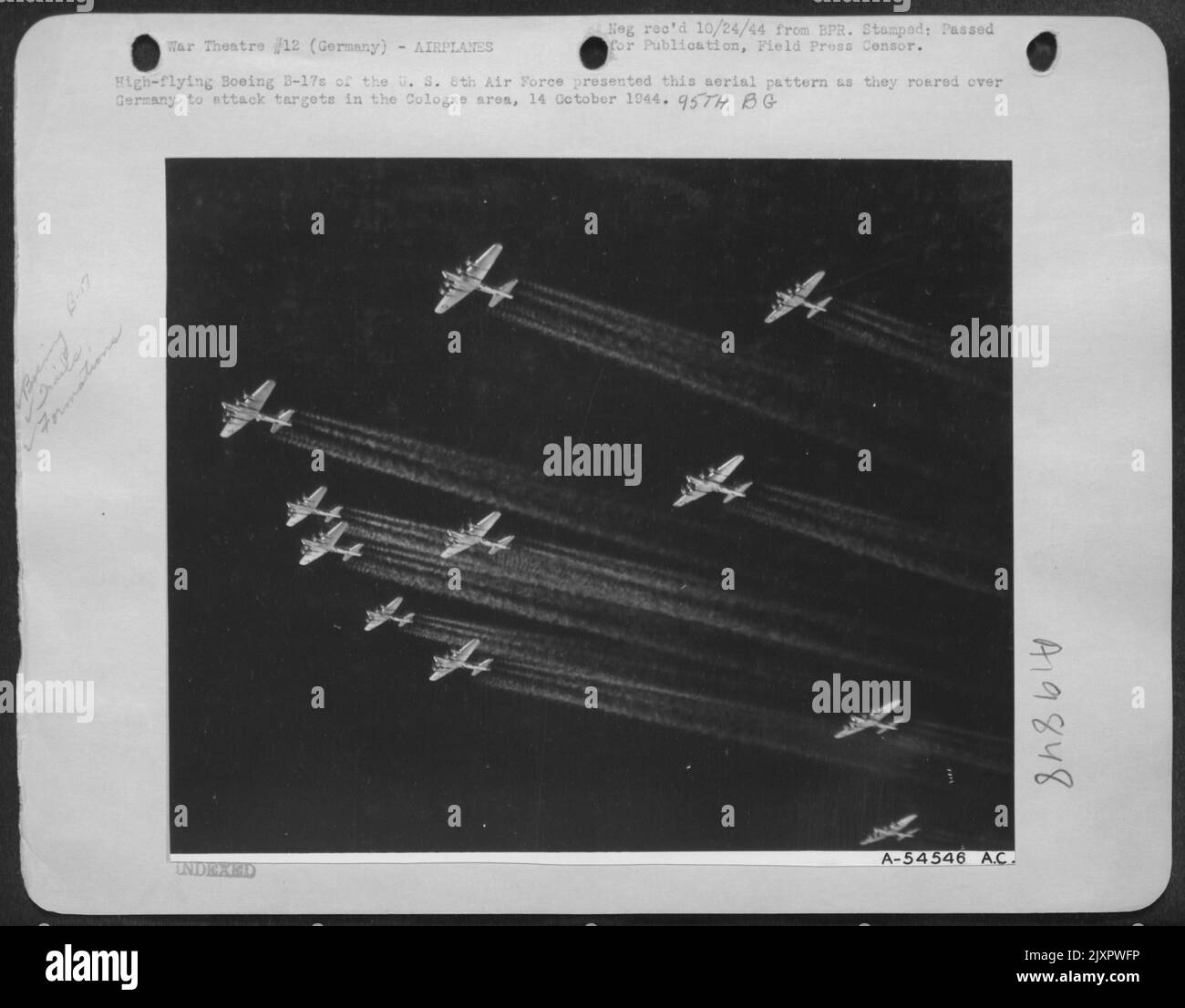 B 17s over germany Black and White Stock Photos & Images - Alamy