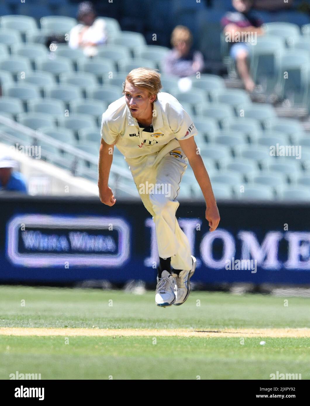 David Moody of the Western Warriors bowls during day 1 of the round 4 ...