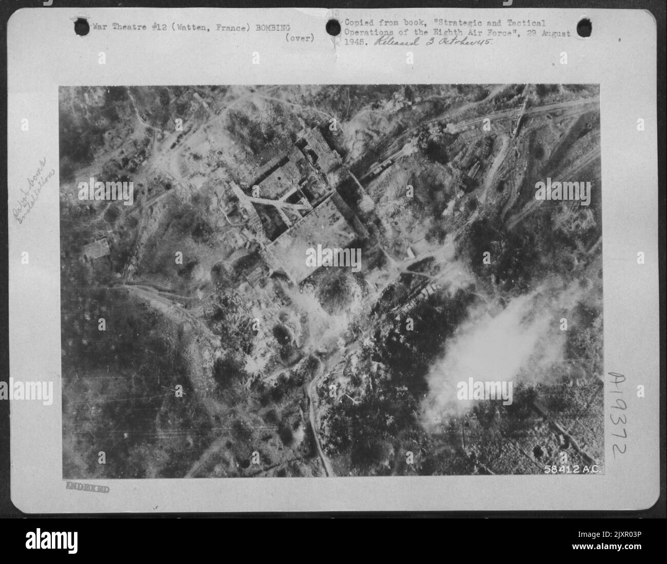 Launching plane Black and White Stock Photos & Images - Alamy