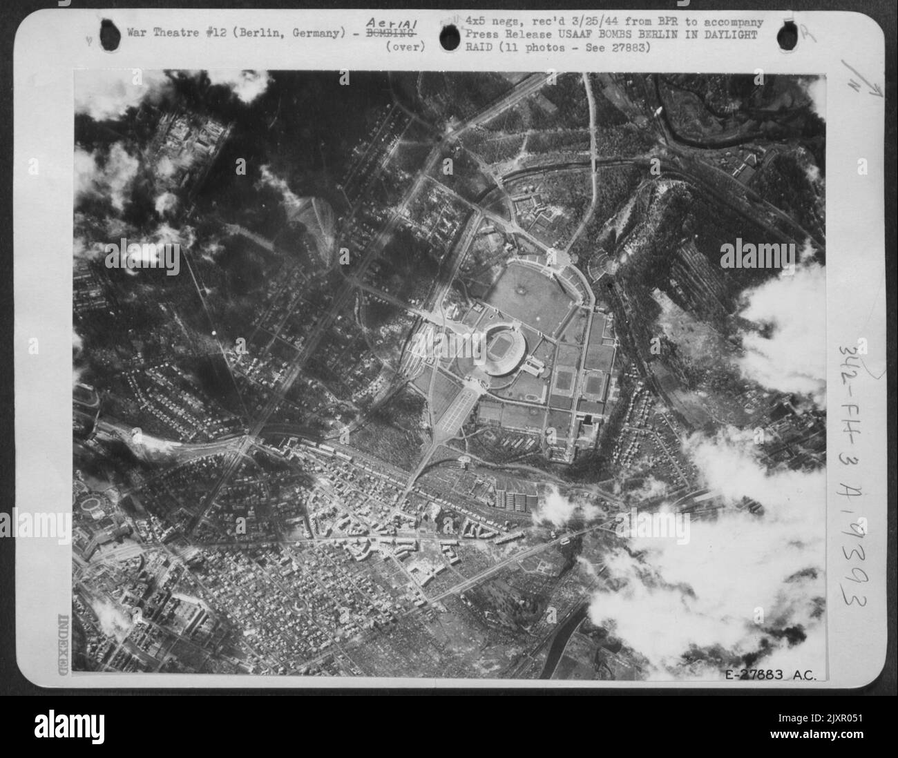 Berlin air raid march 1944 hi-res stock photography and images - Alamy