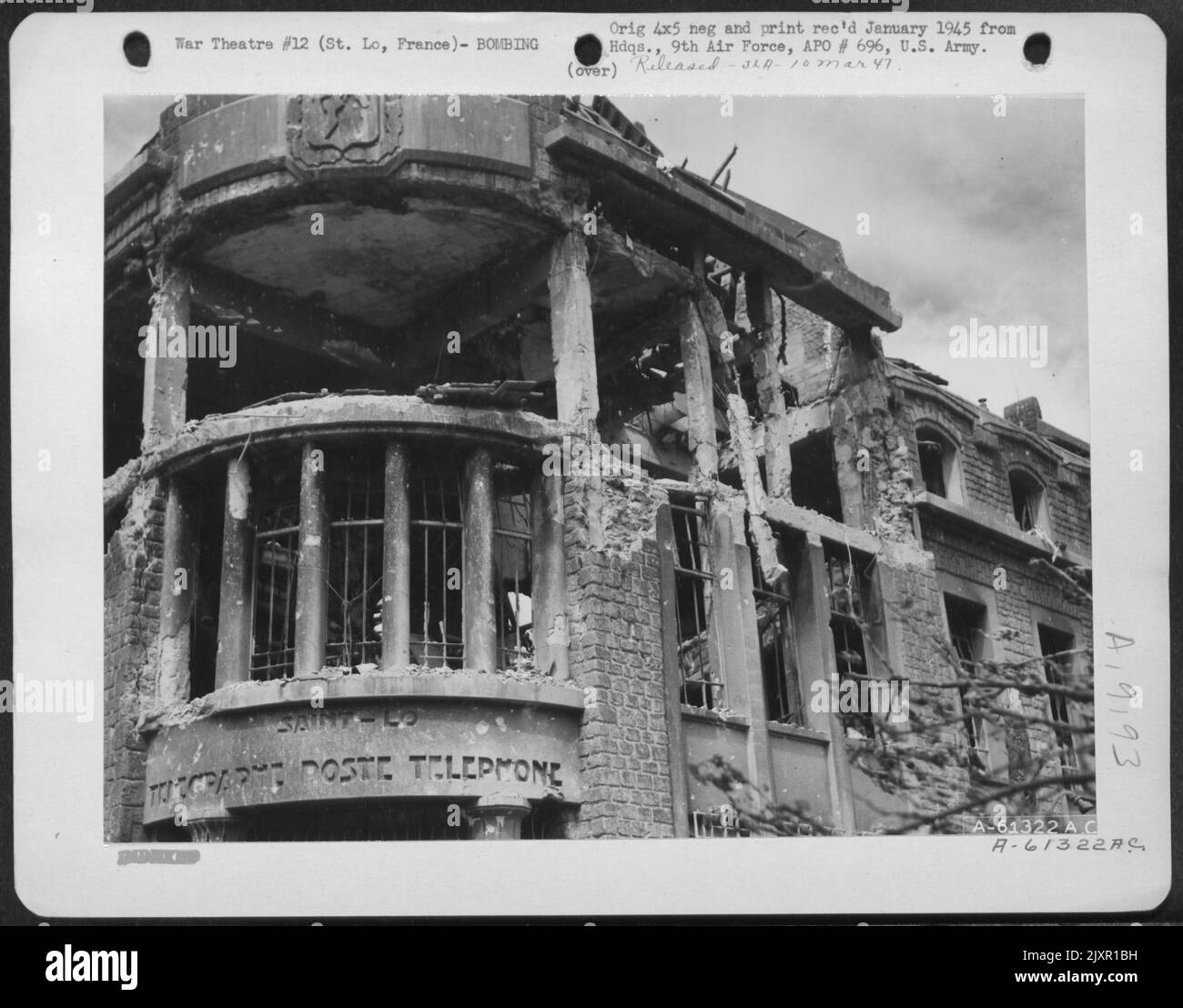 1944 st lo hi-res stock photography and images - Alamy