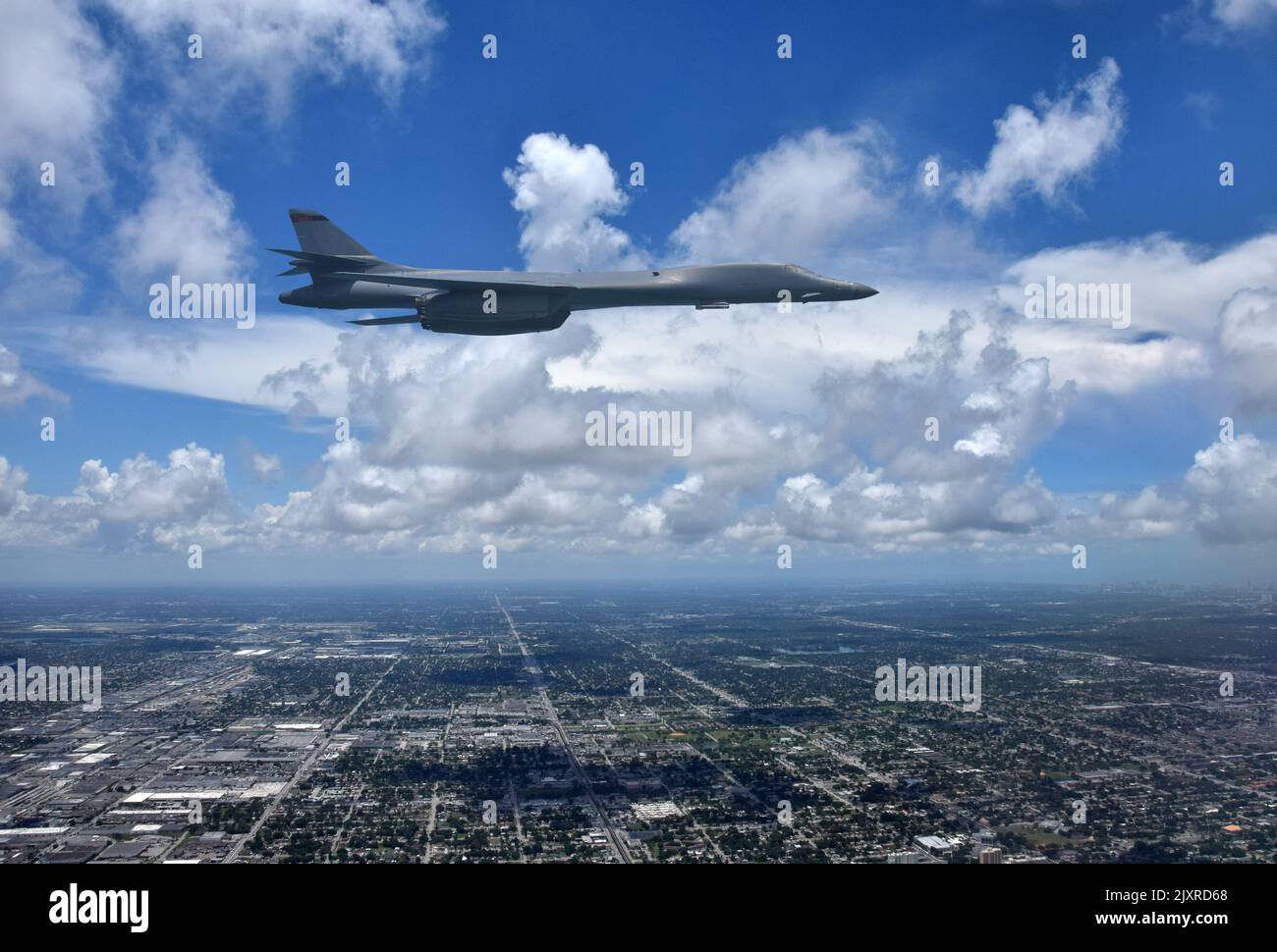 Modern nuclear bomber in flight side view air to air Stock Photo - Alamy