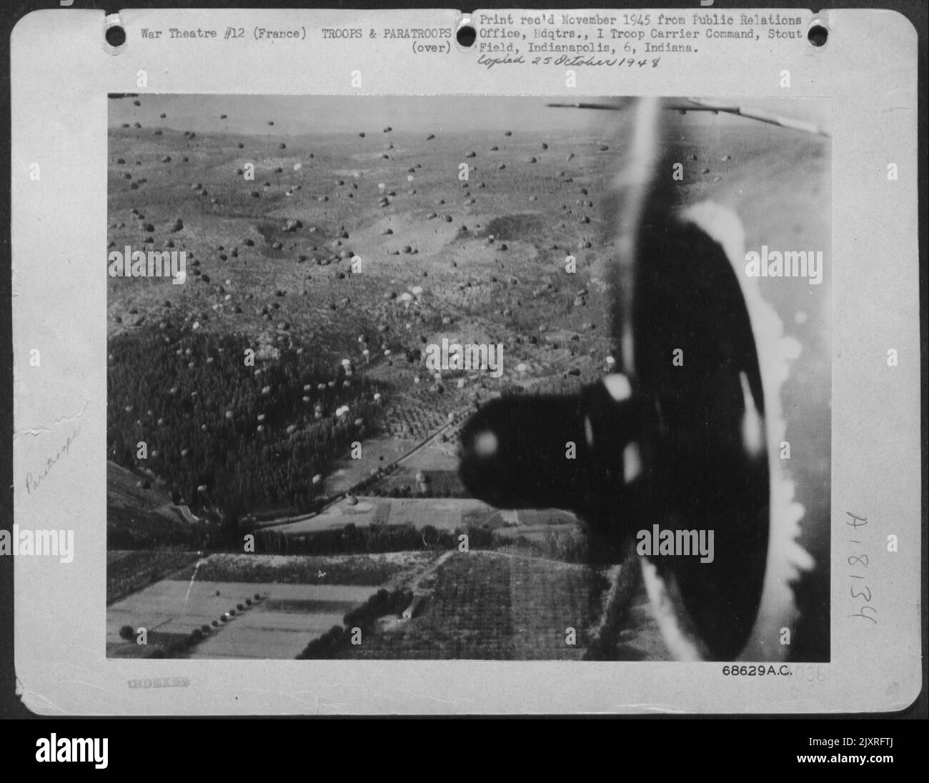 Hundreds Of Paratroops Drop From Troop Carrier Planes In Spectacular ...