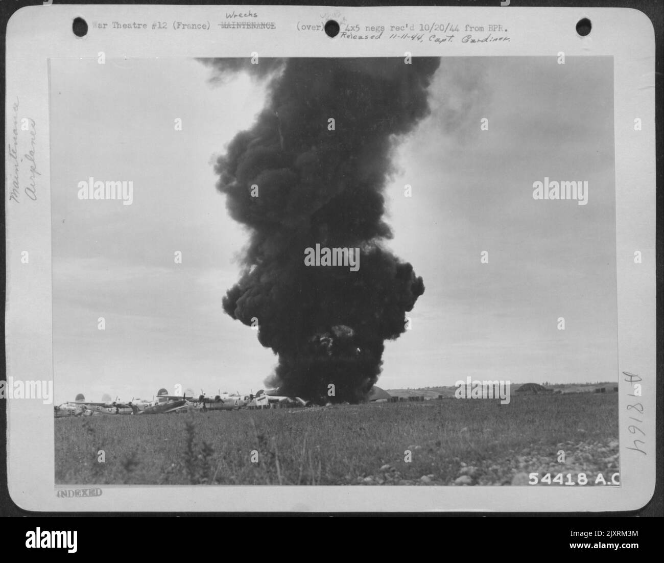 Crash drums Black and White Stock Photos & Images - Alamy