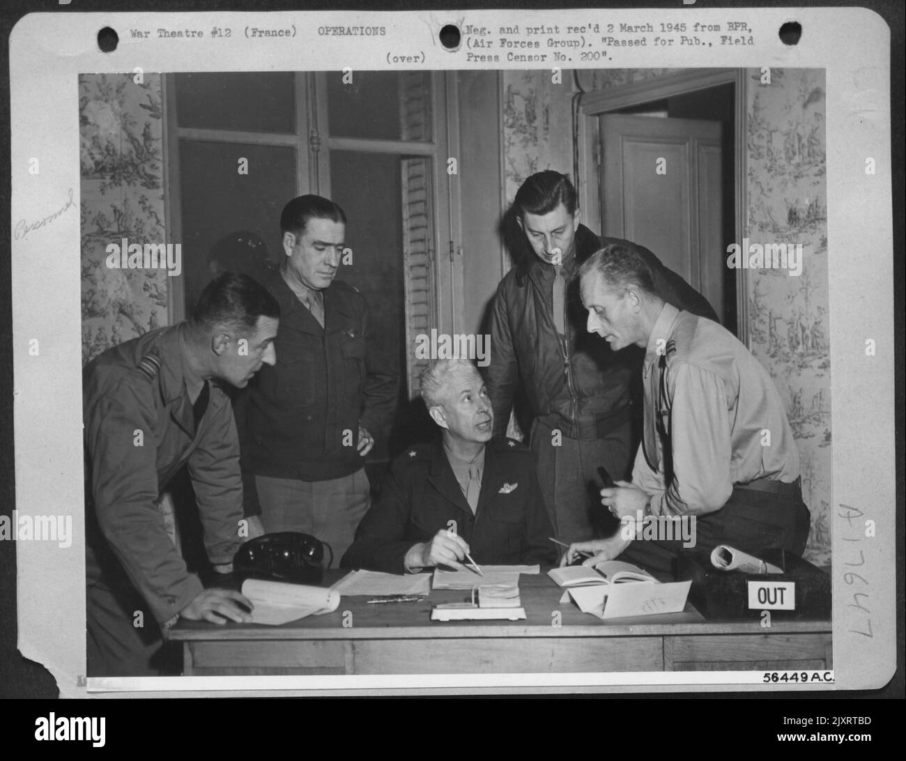 French air force officers hi-res stock photography and images - Alamy
