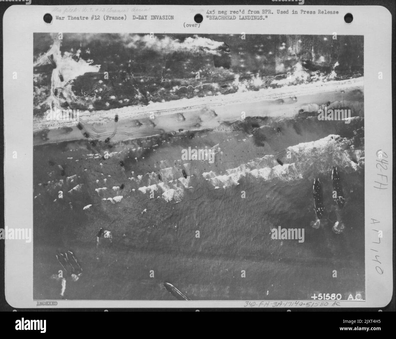 Wwii beach landings hi-res stock photography and images - Alamy