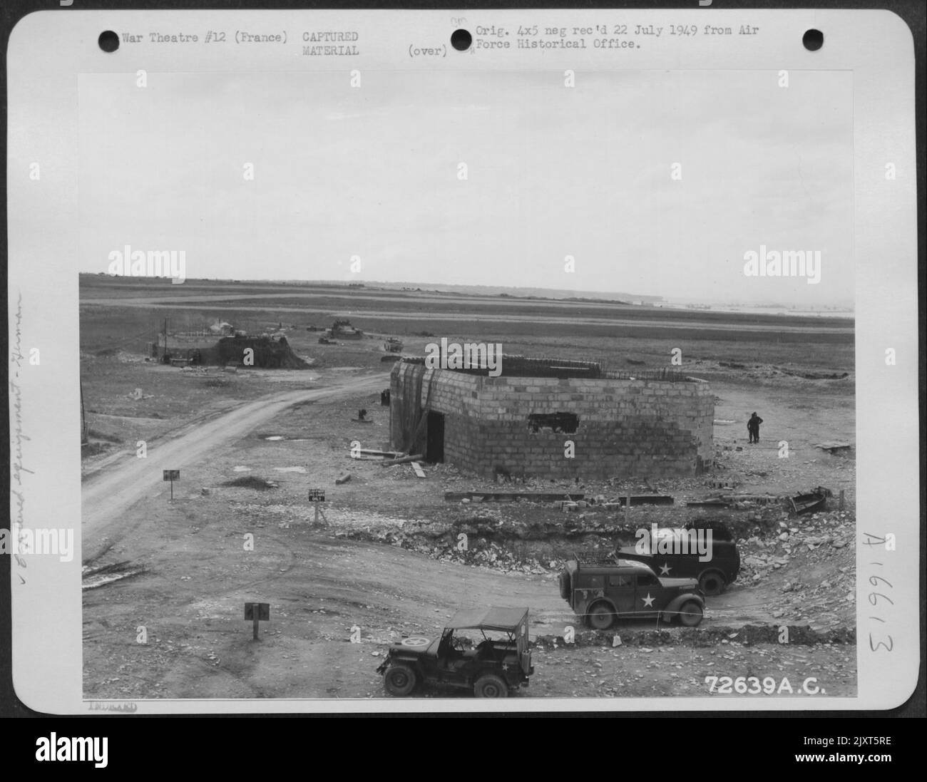 Normandy beach landings Black and White Stock Photos & Images - Alamy
