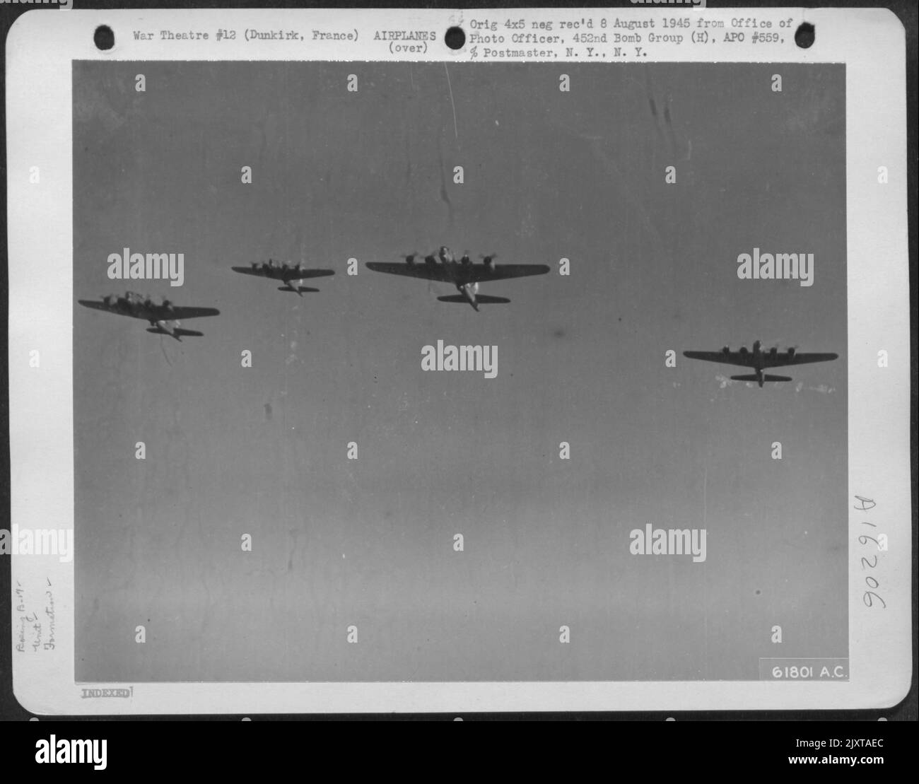 Forts Ride Again...This Formation Of Boeing B-17 Flying Fortresses Of ...