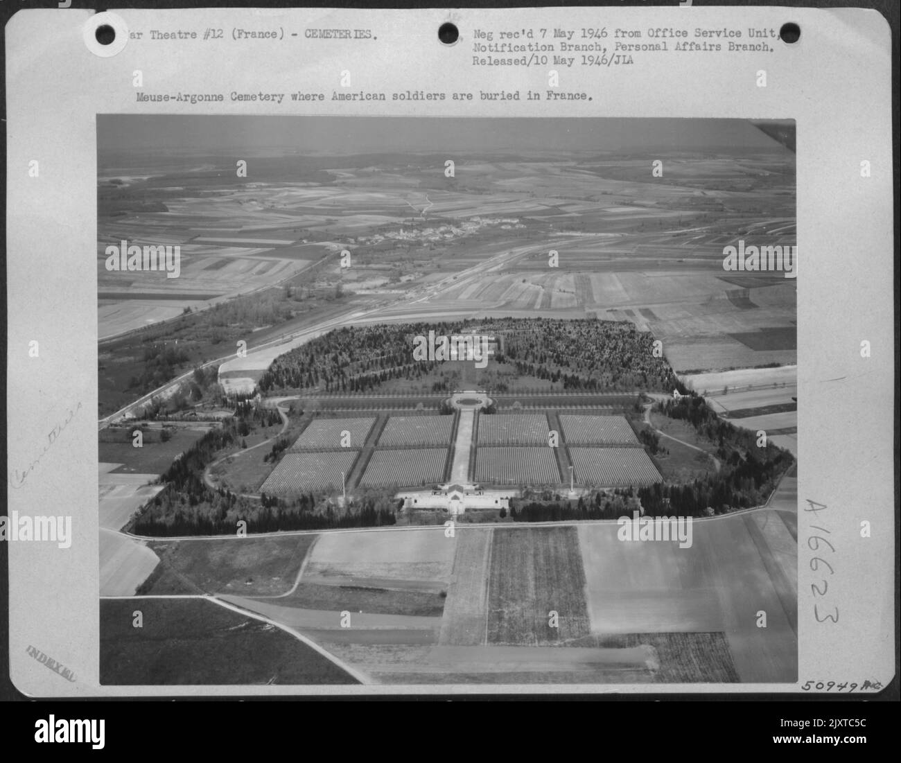 Meuse-Argonne Cemetery where American soldiers are buried in France ...