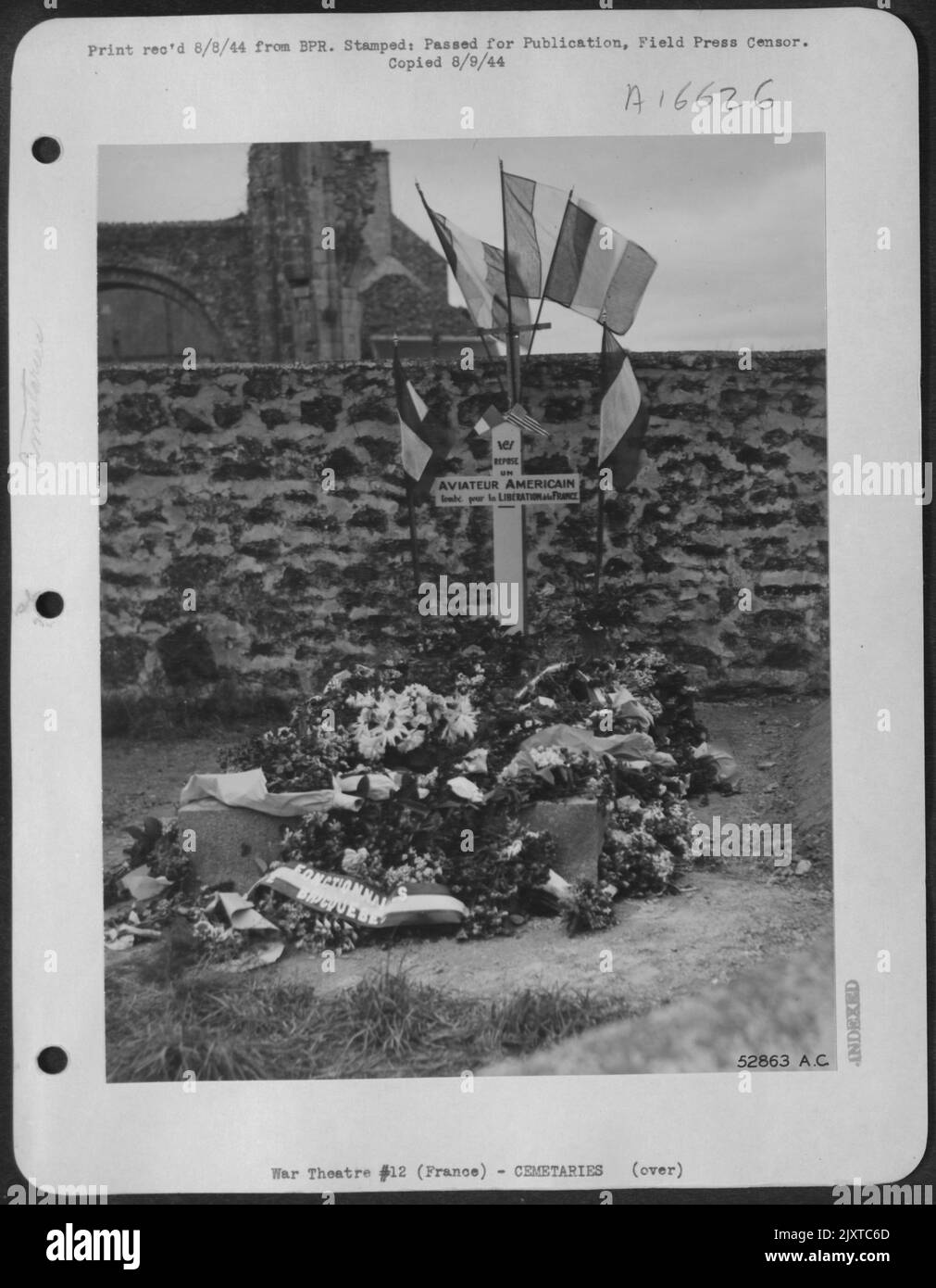 World war ii graves Black and White Stock Photos & Images - Alamy