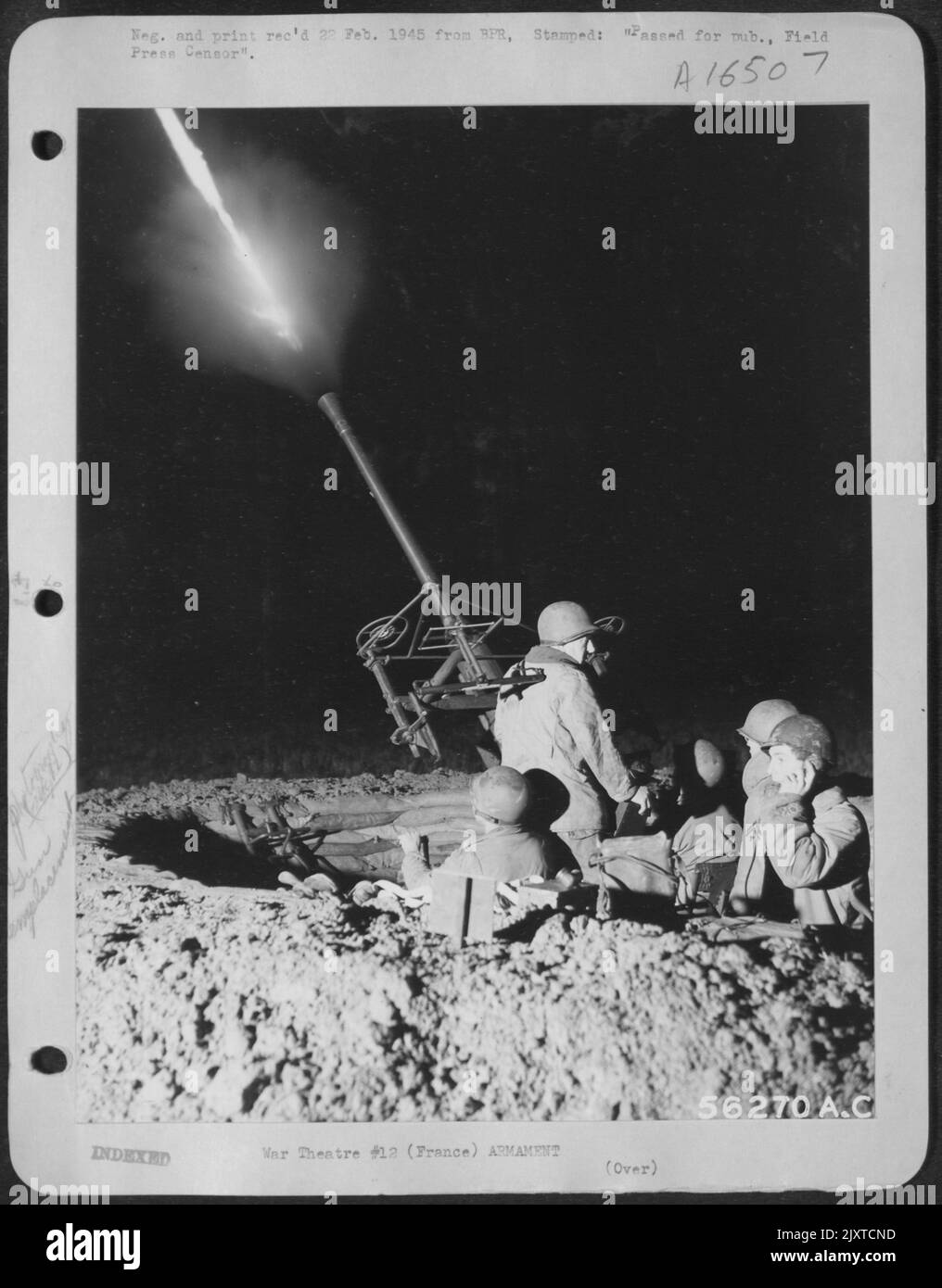 An Air Defense Command crew of the U.S. 9th AF manning a 40 mm. Boofrs ...