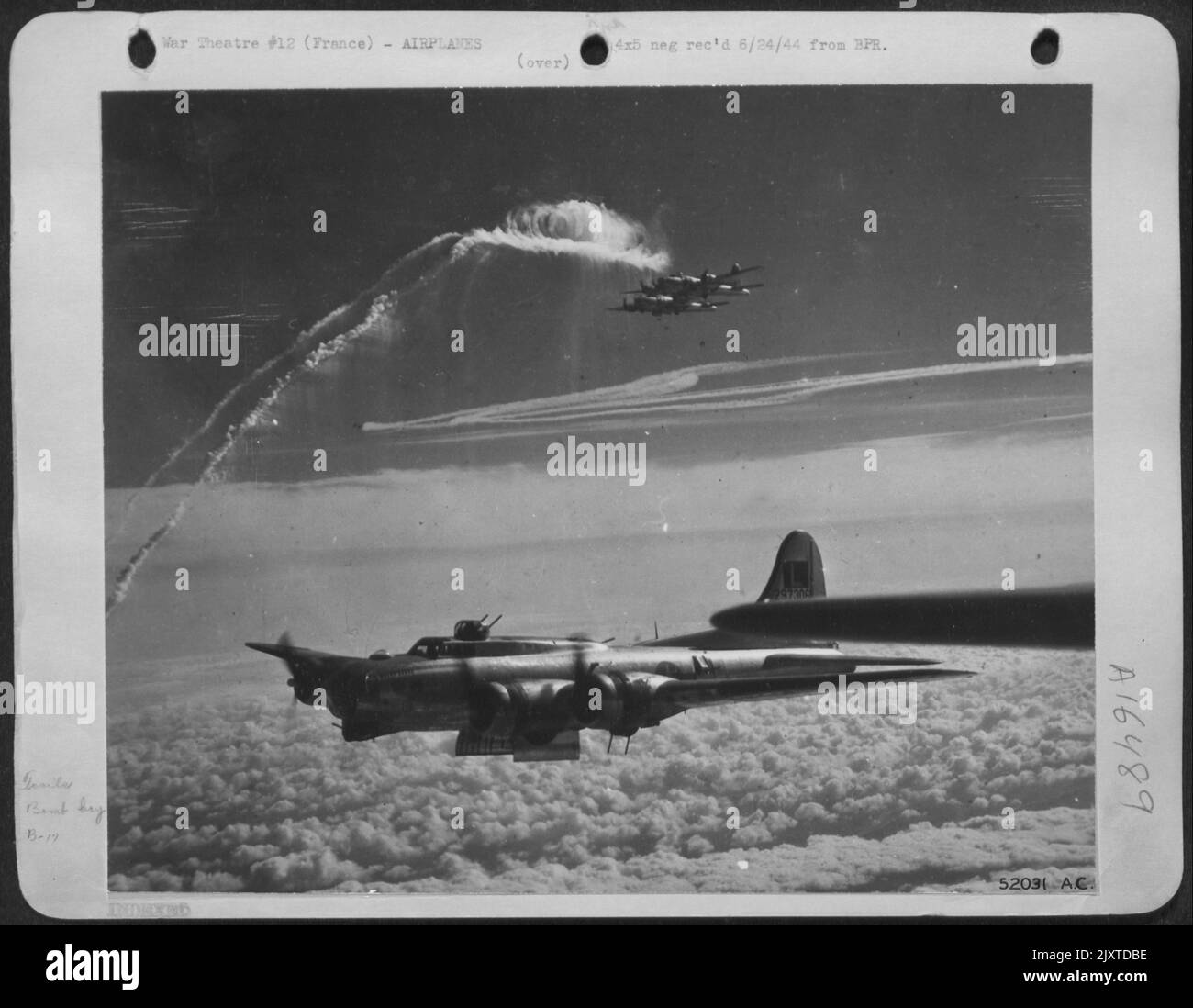 Airstrike bombs hitting targets hi-res stock photography and images - Alamy