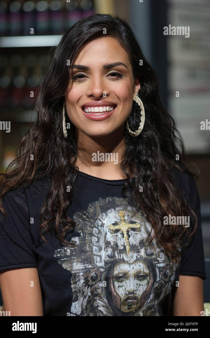 Andrea bayardo hi-res stock photography and images - Alamy